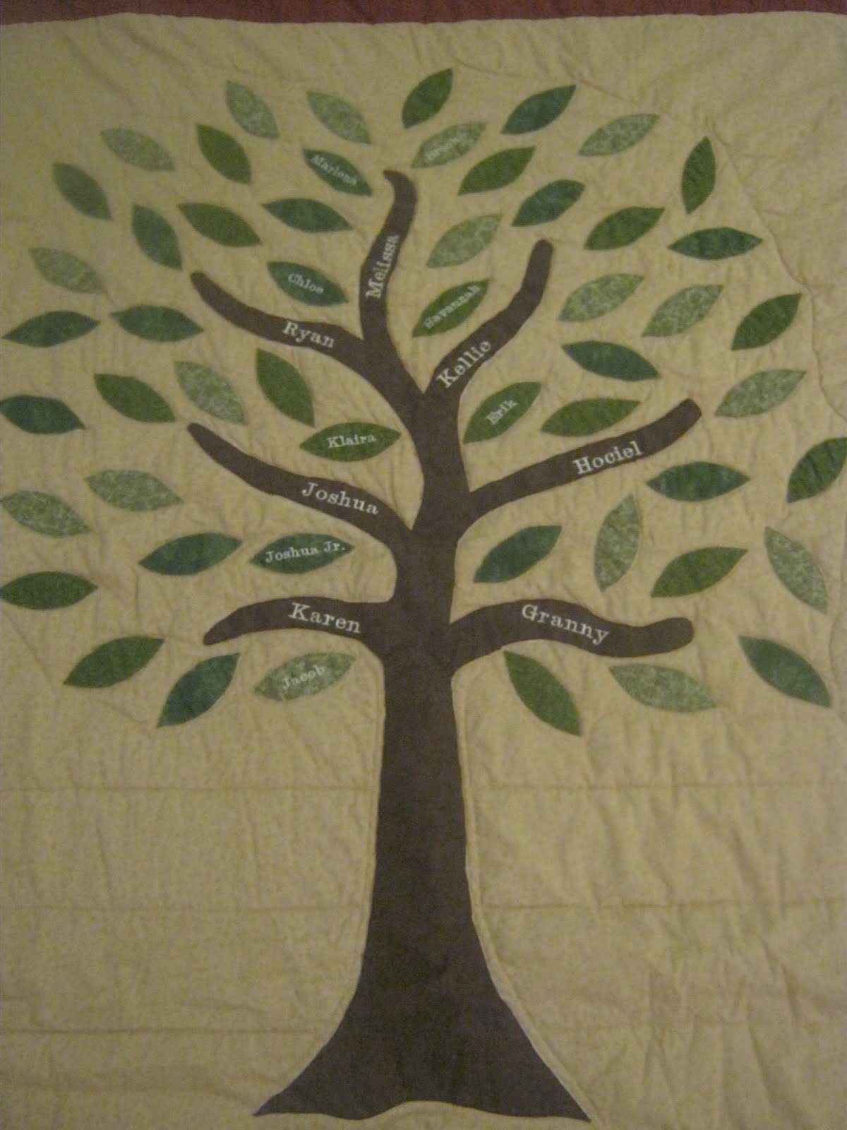 Sewing Sanity: Family Tree Quilt