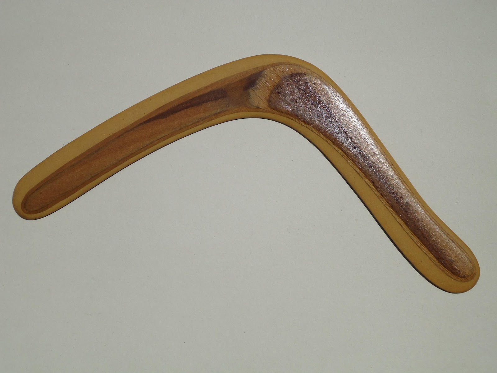 Boomerang, Búmeran, Búmerang