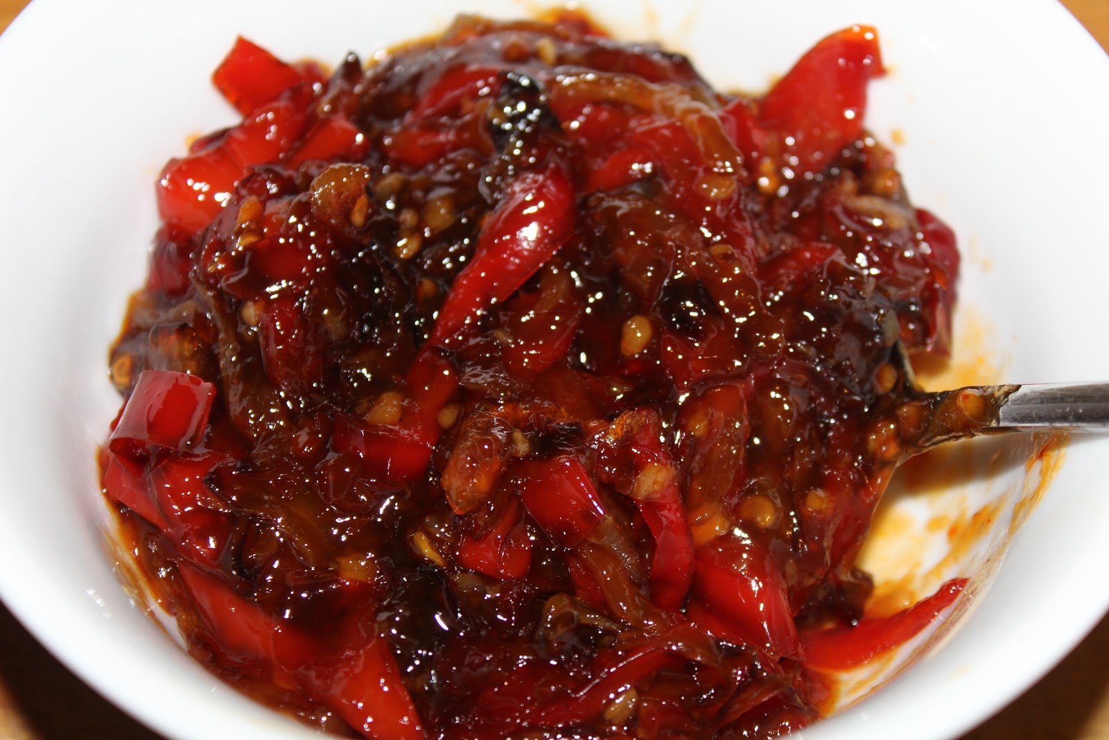 a dash of flavour: Caramelised Capsicum Relish