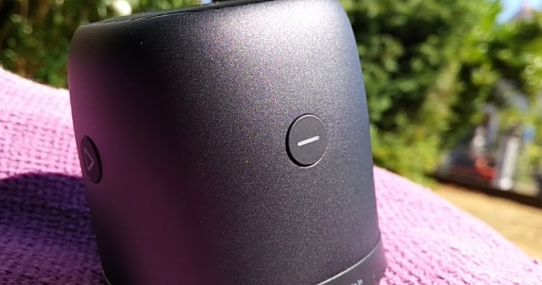 AUKEY SK-M31 Palm Size Bluetooth Speaker Upward Firing | Gadget ...