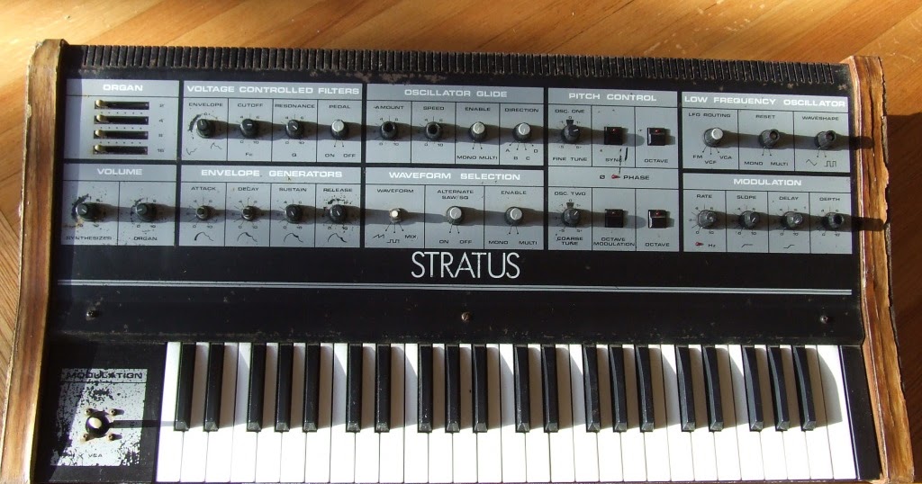 MATRIXSYNTH: Crumar Stratus Analog Synth