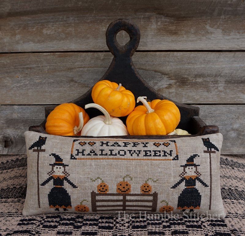 The Humble Stitcher: Happy Halloween Cross Stitch