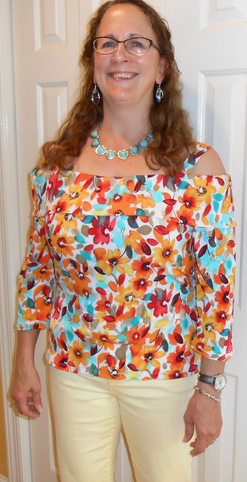 Simplicity Misses Tops 1613 pattern review by Sue Parrott