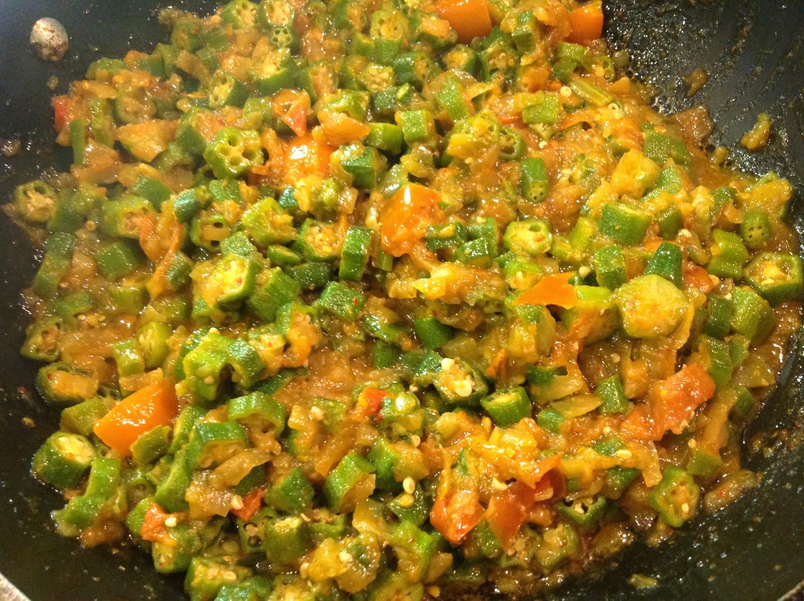This Muslim Girl Bakes: Bhindhi (Okra Curry)