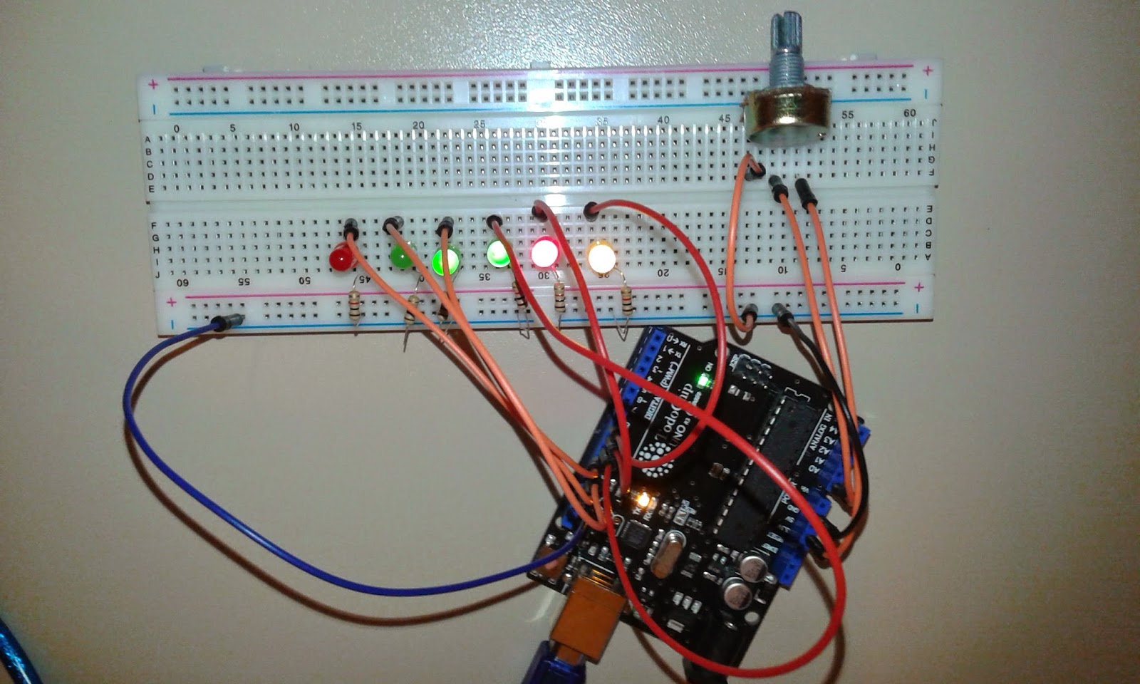 Proxy Inverso Arduino Uno Potenciómetro Para Controlar El Encendido