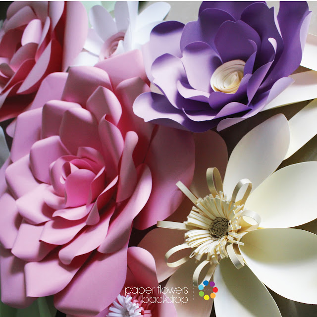 Welcome to my garden | Paper Flowers Backdrop | Party Favors Place