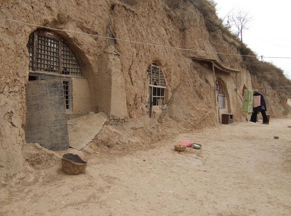 Monster Bego: Manusia Goa di Yaodong, China