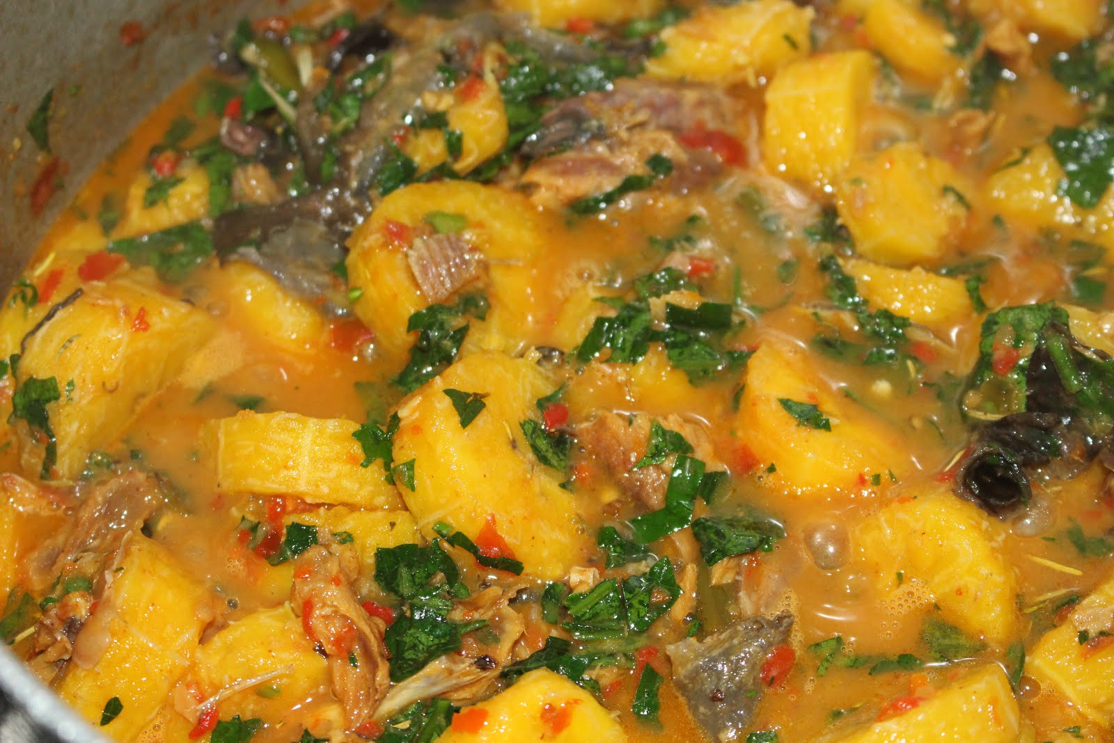 THE GIRL JUST LOVES TO COOK: Unripe Plantain Pottage: Nigerian Style!