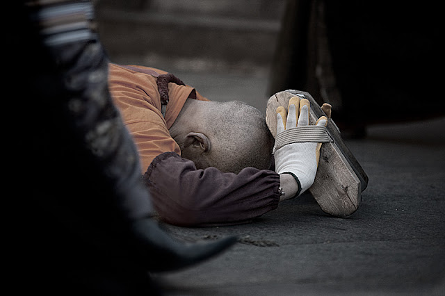 Tibetan Buddhism and Culture: Why Doing Prostration?