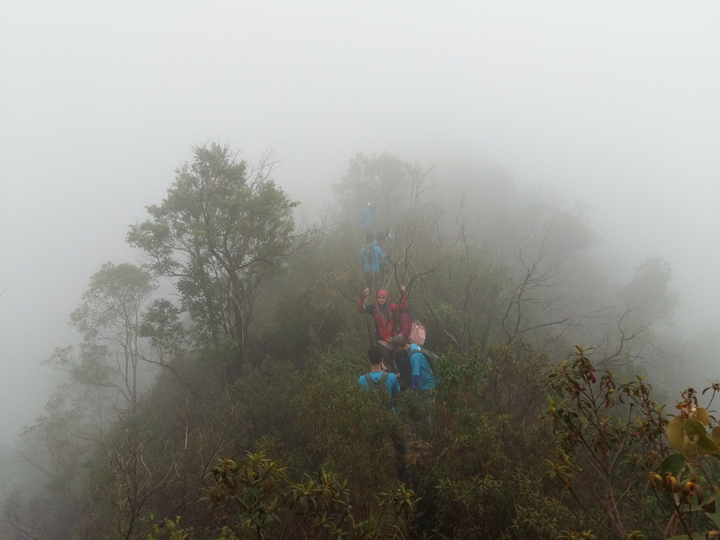 TRAVELOG: GUNUNG KENDERONG-KERUNAI (K2) : Pemandangan Awan Karpet Yang ...