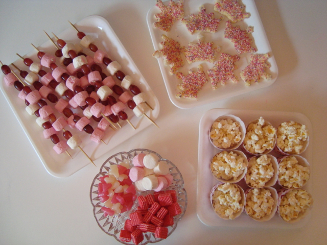 mousehouse: A Girly Girl Party: Activities and Food