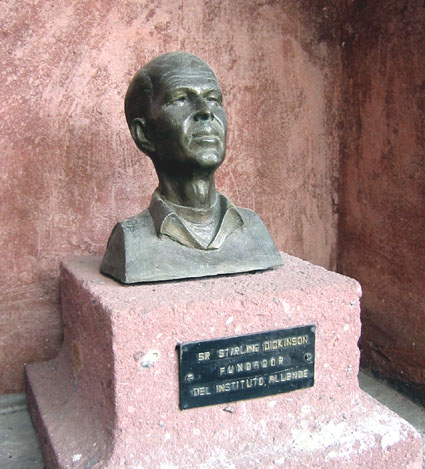 Stirling Dickinson - Cronistas de Guanajuato