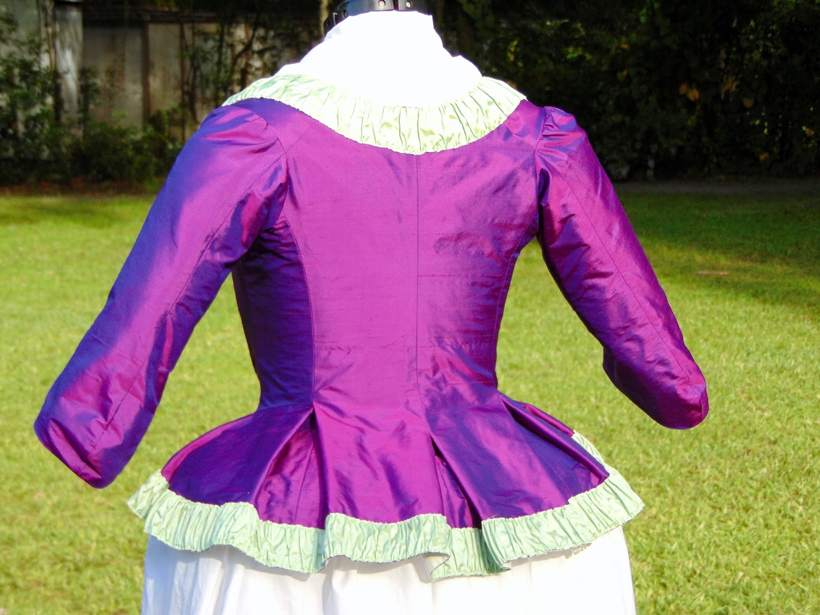 The Antique Sewist: Casaquin Jacket - Purple & Green Silk