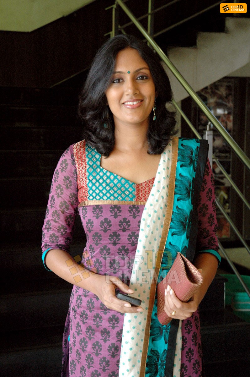 Devadarshini Photo Gallery, Devadarshini Wallpapers