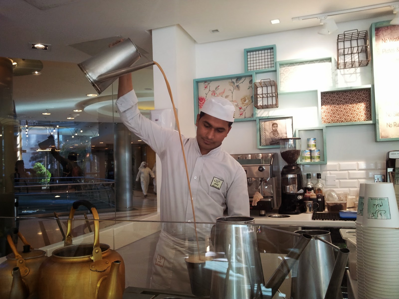 Life in Kuwait Blog: Karak Gholam Tea Shop