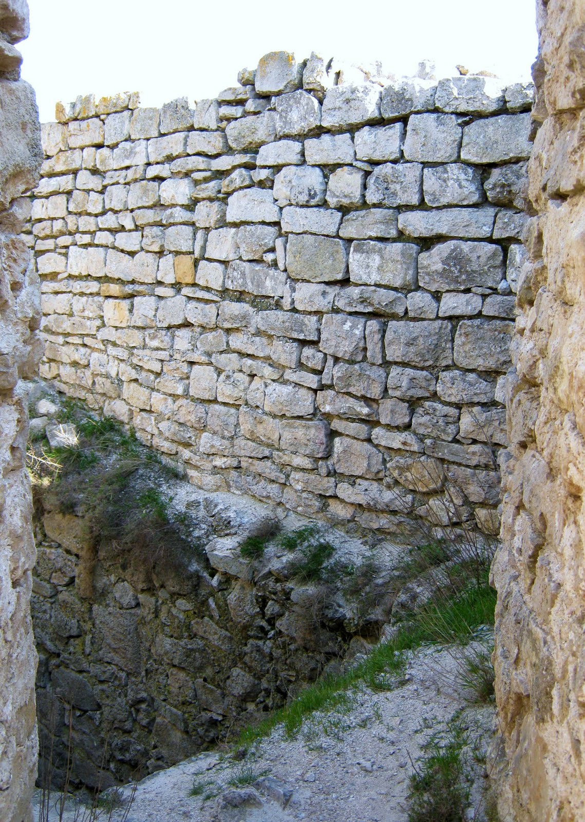 Country inside: Grota Zmeului de la Enisala ~18 Aprilie 2011~ (postată ...