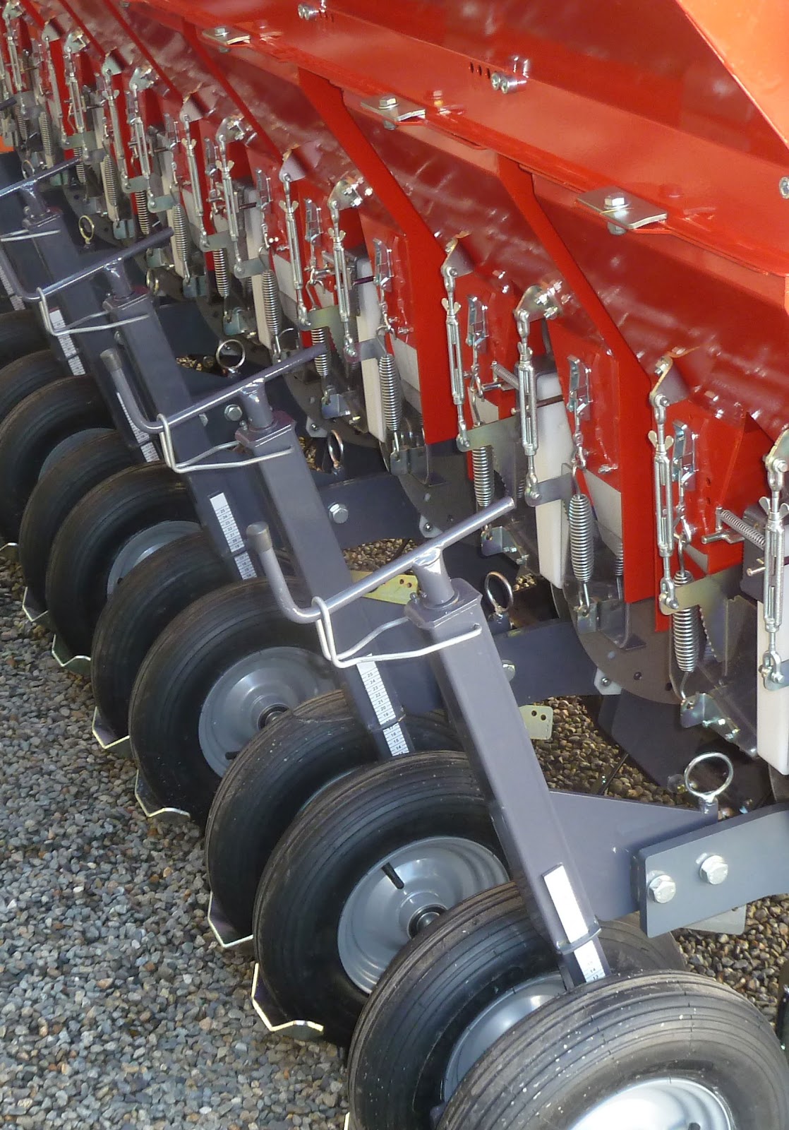 The biggest pneumatic s planter!!