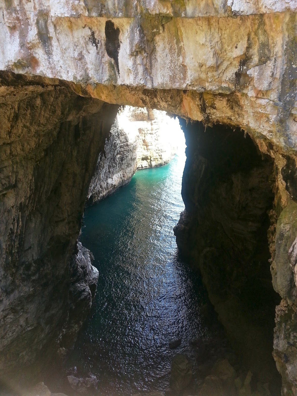 Italy: Montagna Spaccata, Grotta del Turco, & Grotte di Pastena