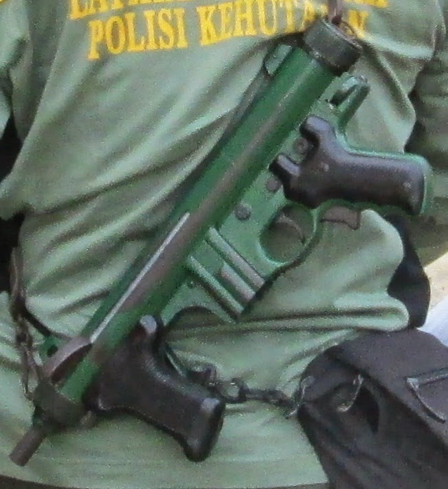 PENGERTIAN POLISI KEHUTANAN (POLHUT) BARU - ARTIKEL LHK