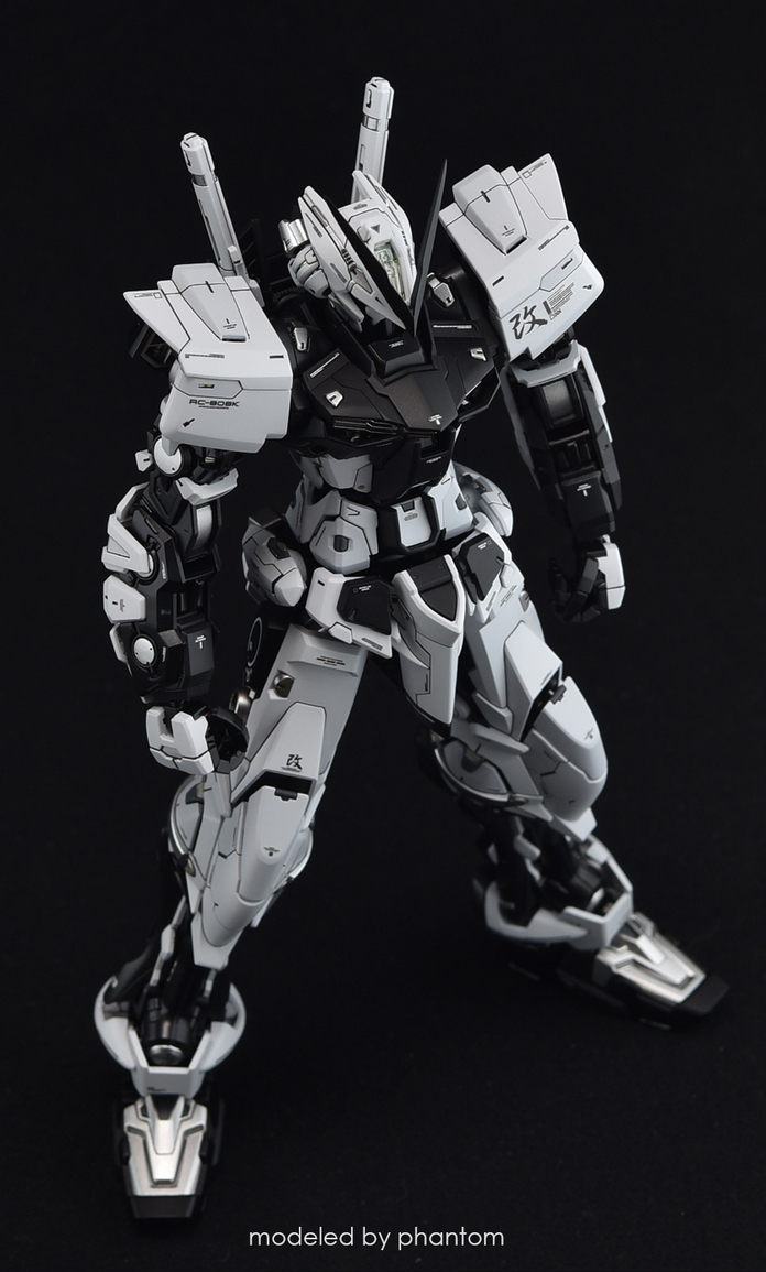 Custom Build: MG 1/100 Gundam Astray "Black" Frame