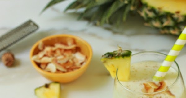 Stir & Scribble: THIRSTY THURSDAY | Pineapple Coconut Lassi