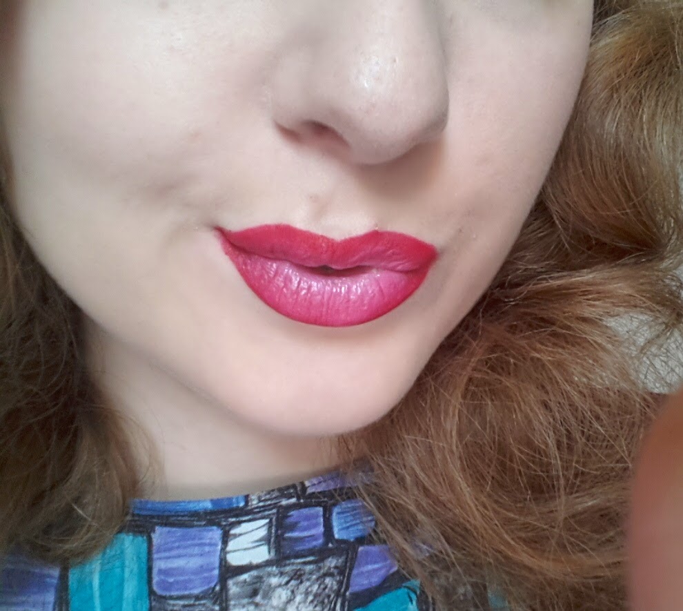 How to do a Perfect Two Toned Sandwiching Colors Lipstick Style - Step ...