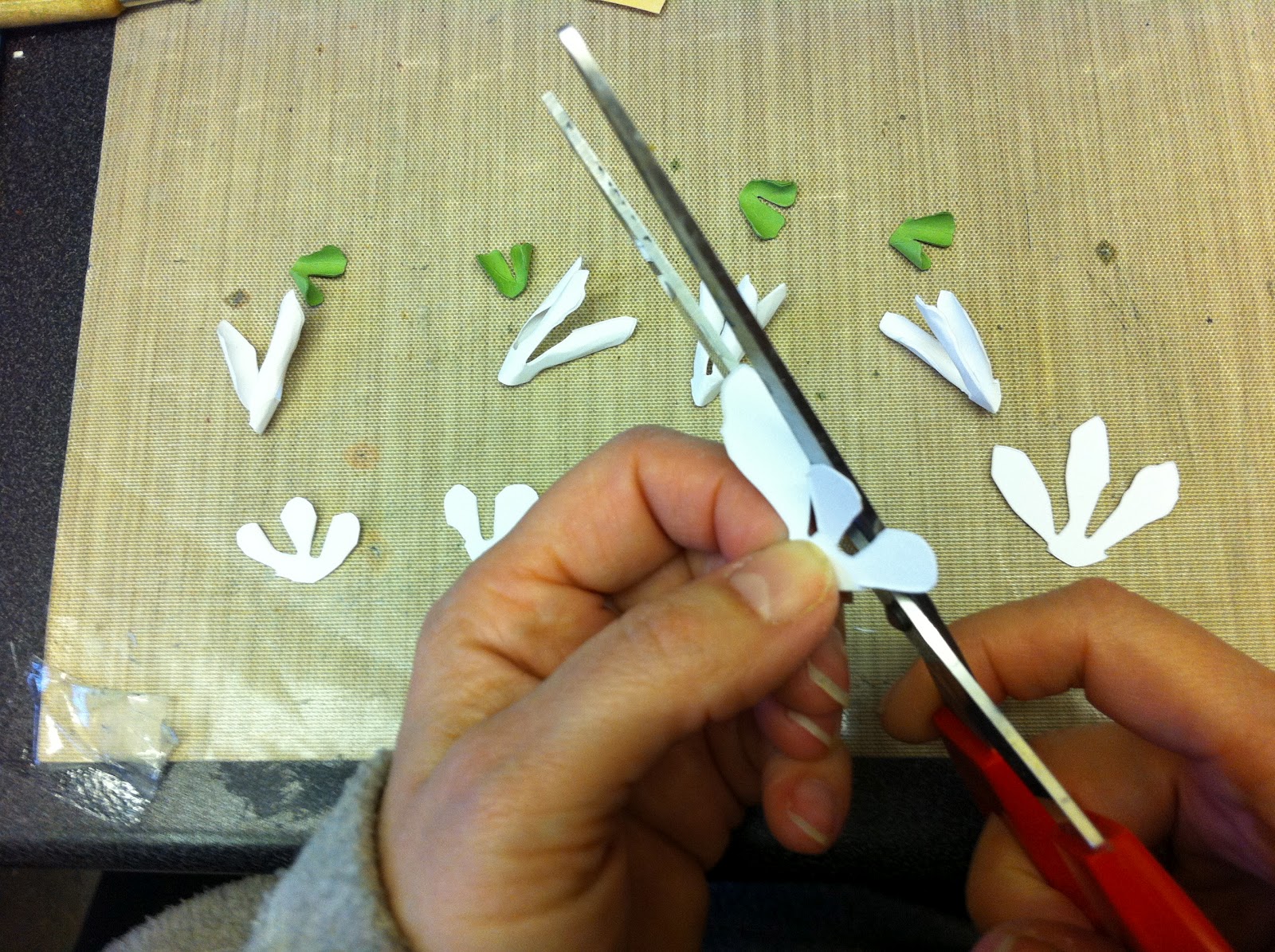The Craft Project: How to Make Paper Snowdrops