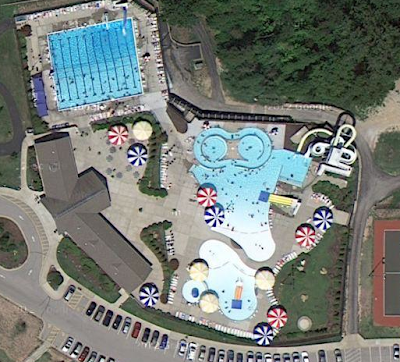 Play St. Louis: Manchester Aquatic Center, Manchester