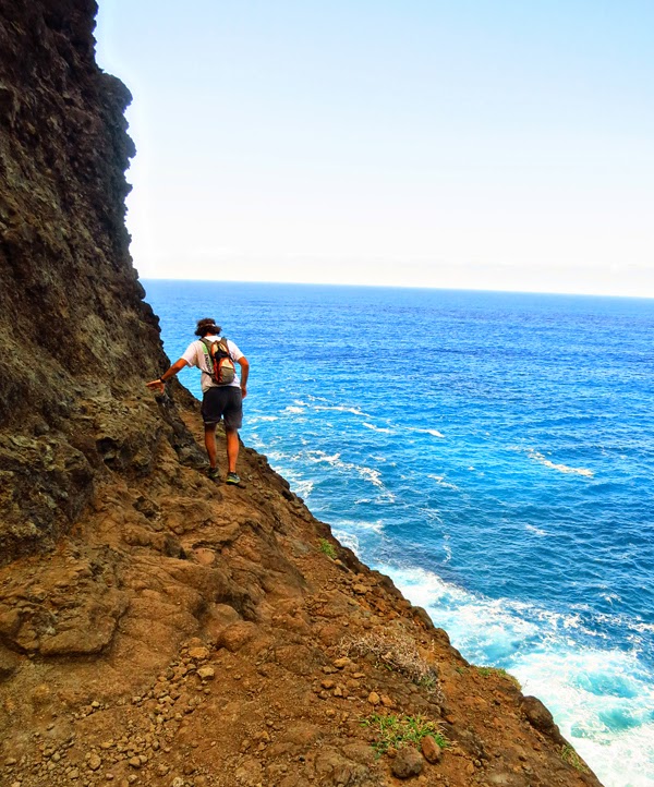 Running Hawaii's Na Pali Coast: The Kalalau Trail - Cedar & Sand