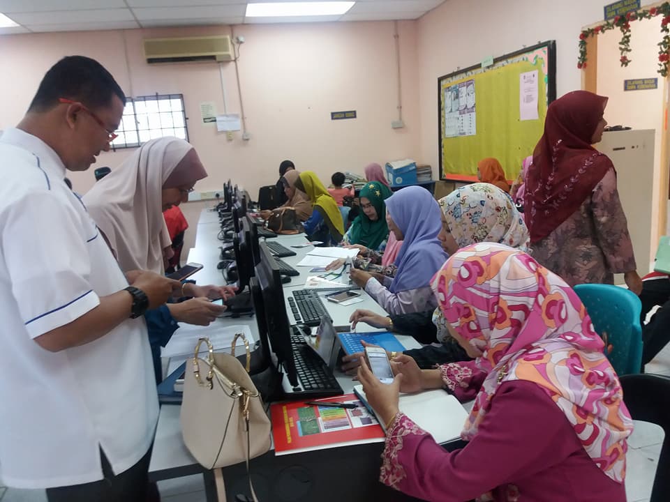 SMK DEWAN BETA | TAKLIMAT PENGGUNAAN VLE GURU DAN MURID OLEH UNICLIQ ...