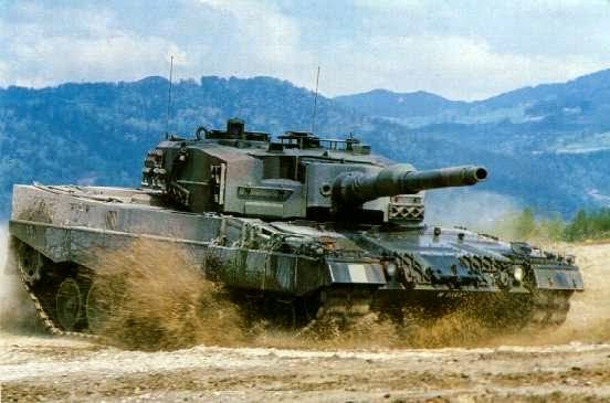 Defensa y Armas: Tanque Alemán Leopard