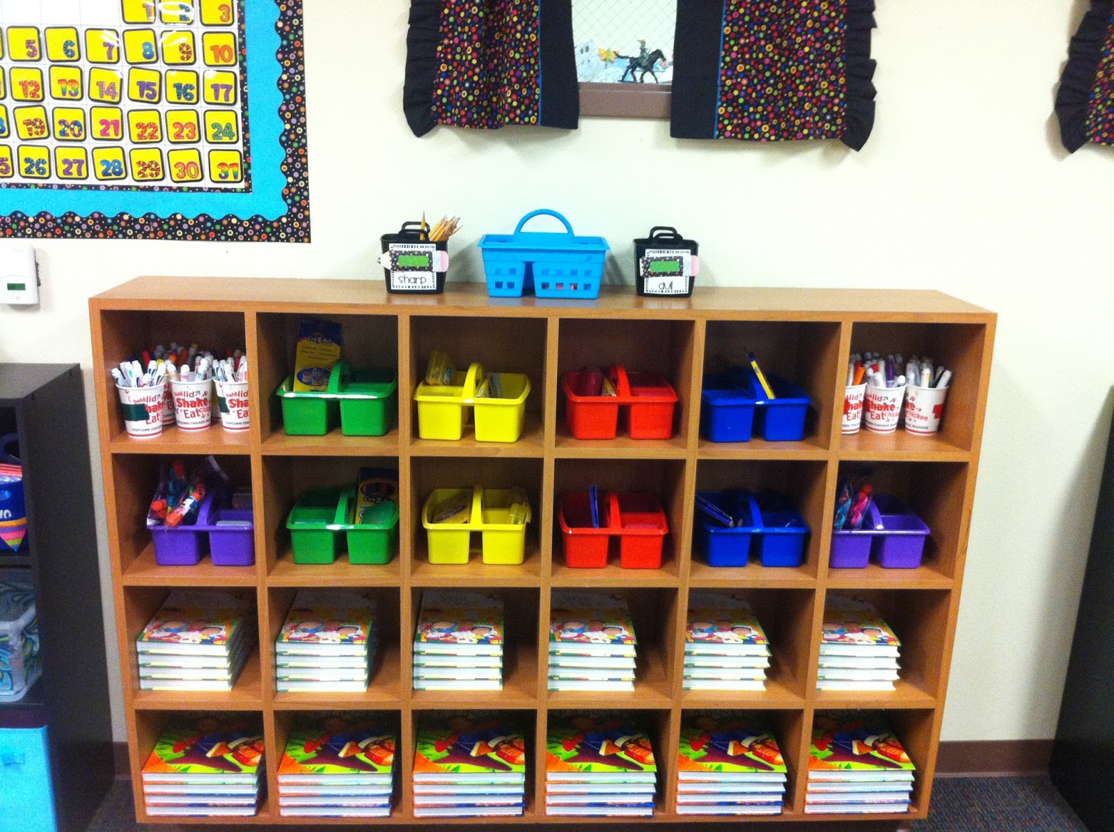 Spectacular 2nd Grade: Organizing Supplies and Classroom Photo Dump