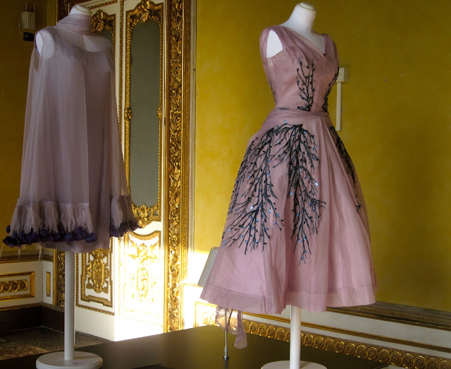 Anna Rontani haute-couture wardrobe - Paillettes&Champagne