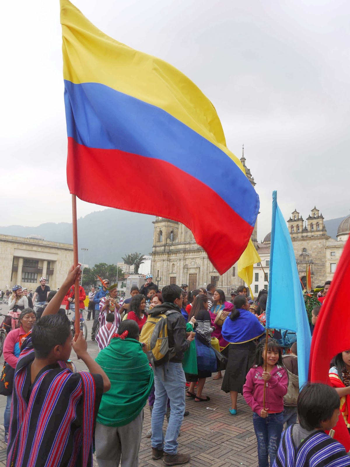 Mike's Bogota Blog: The Ingas' Carnaval of Pardon