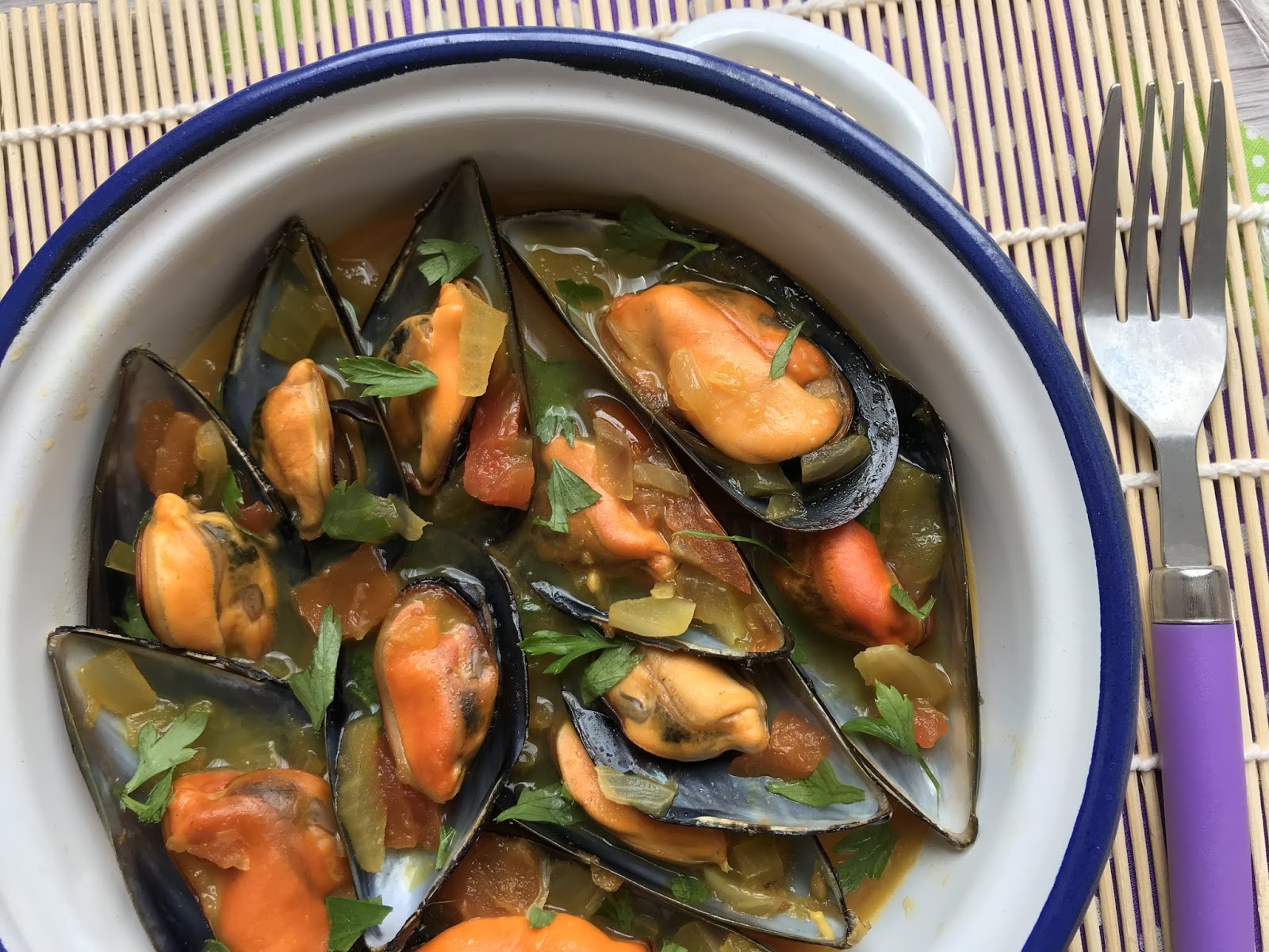 Cozze allo zafferano (mejillones al azafrán). Cocinas del Mundo