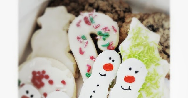 Vintage Gwen: {Recipe} Pretzel Spoon Snowmen