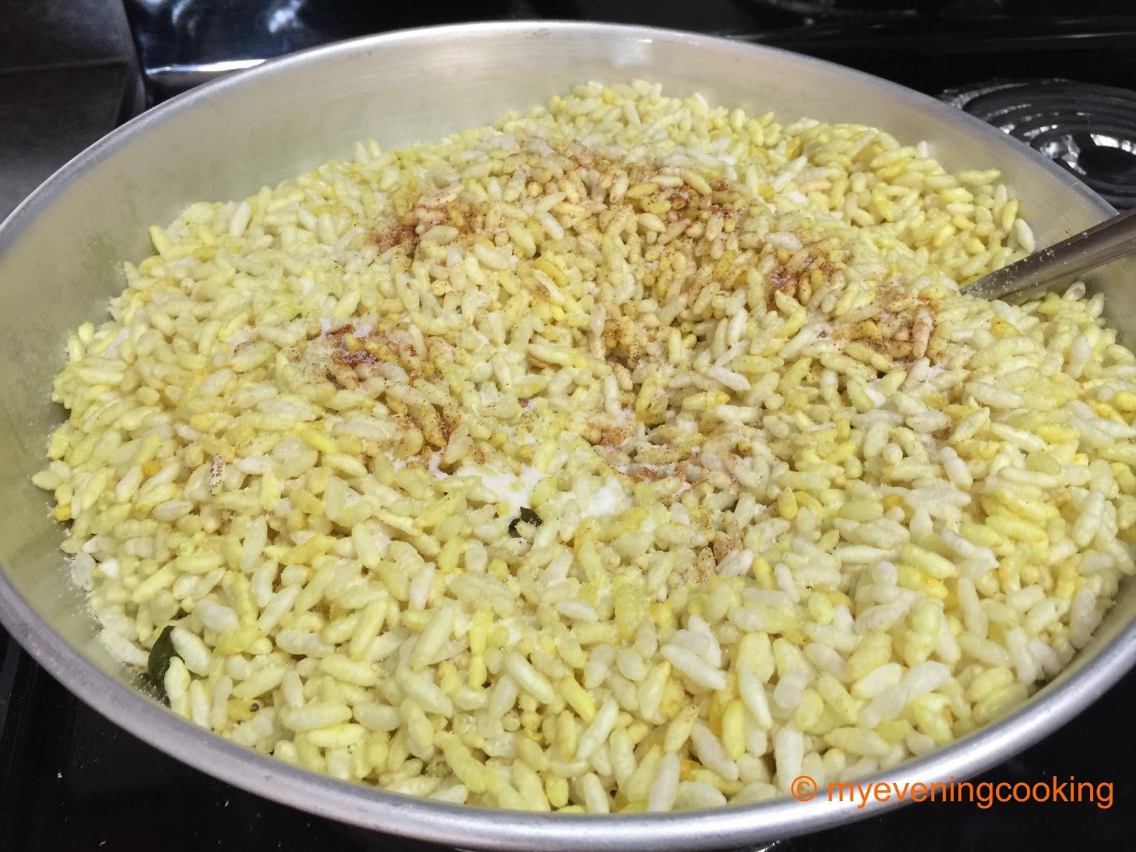 Vagharela Mamra ( Spicy Puffed Rice) | My Evening Cooking