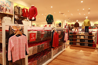 Uniqlo Opens at SM City North Edsa Tomorrow | Rockstarmomma