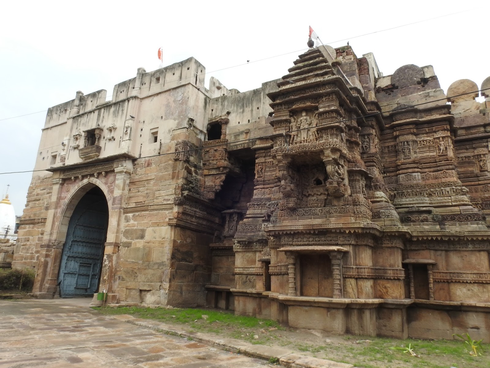 डोंगर भाऊ ( Dongar Bhau ): डभोईची लढाई आणि किल्ला (Battle of Dabhoi ...