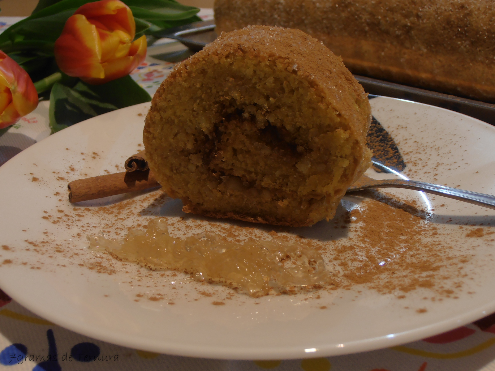 Torta de amêndoa com doce de gila e canela | 7gramas de ternura