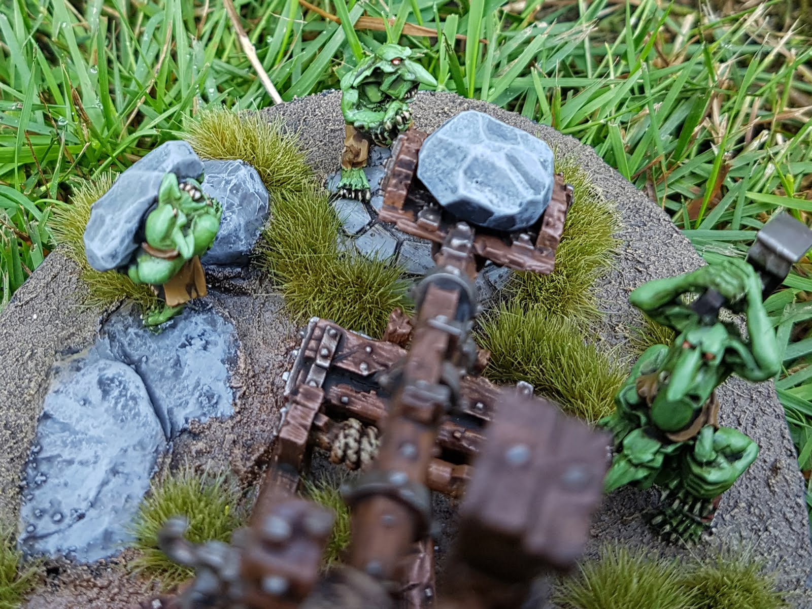 Another wargaming blog: Grot Rock Lobbers and Aelf Loremaster step up ...