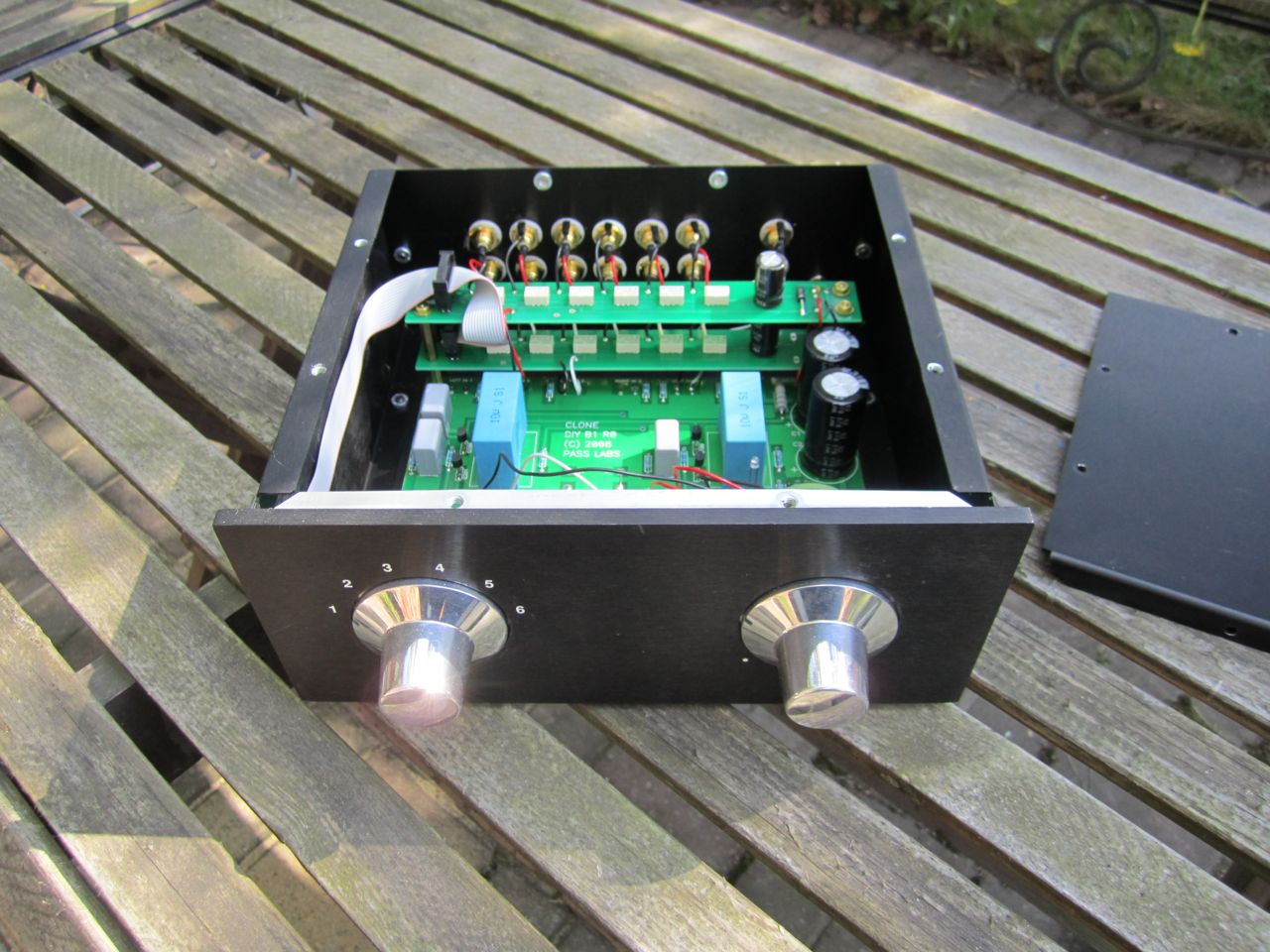 Easy Chip Amplifier: First Watt B1 clones