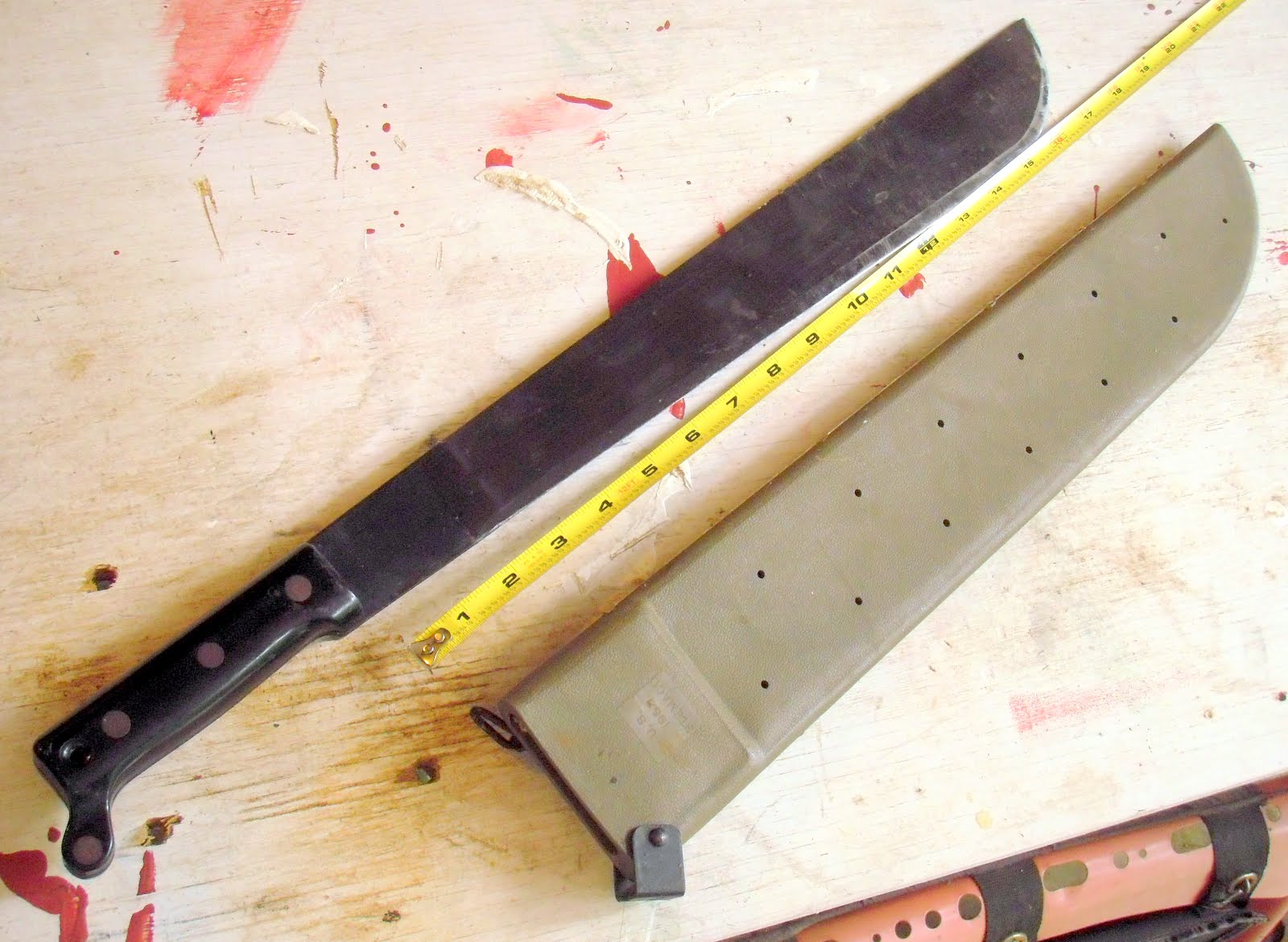 A Fine Blade: Blade Of The Month - The Lowly Machete