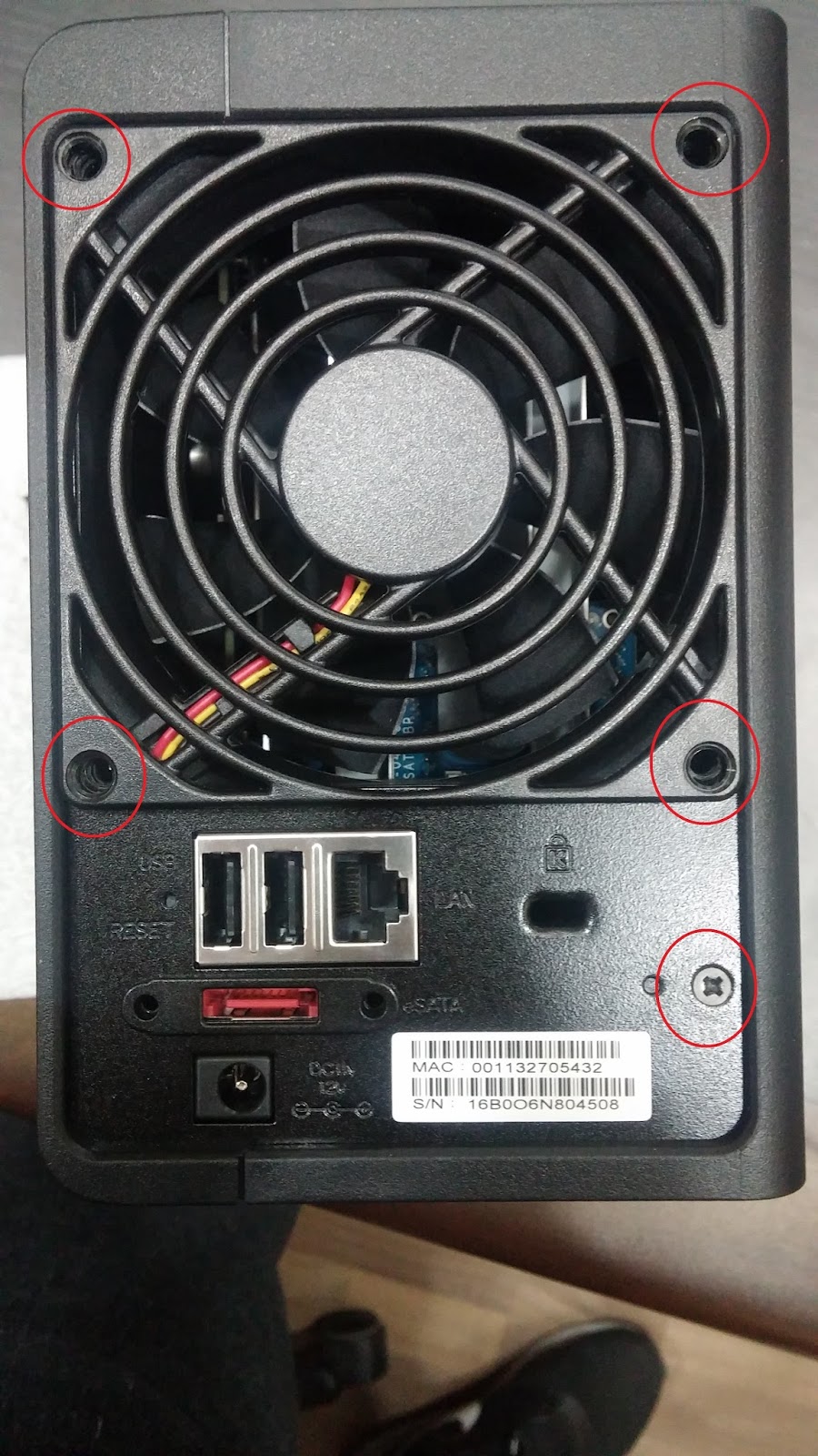 더 나은 DSM환경을 만들어보자! Synology DS216+II을 분해 및 램 교체하기 : 다나와 DPG는 내맘을 디피지