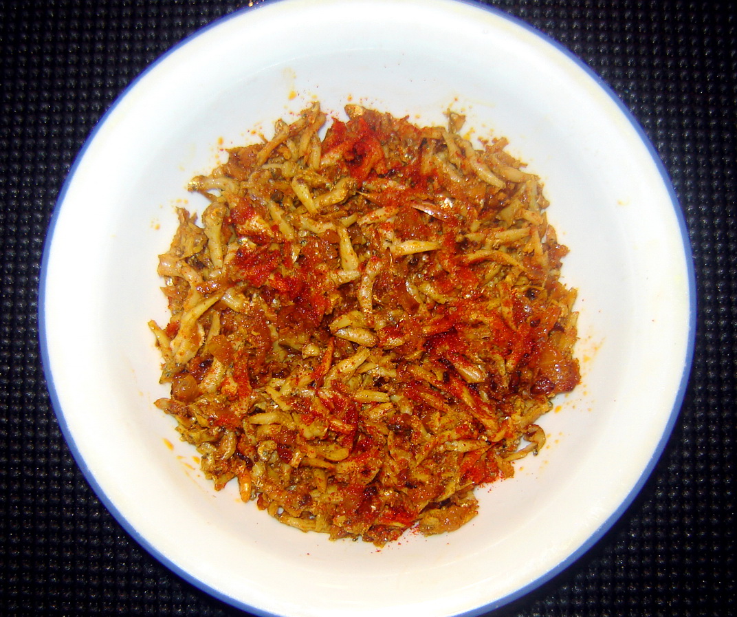 Rummana's Kitchen: Kechki Maacher Jhal Peaji (Spicy Minnow Fish)