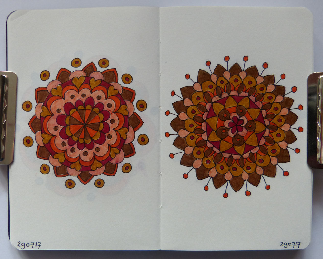 Caatje's Artsy Stuff: Tiny Mandalas