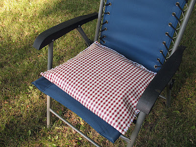 Make a Sit Upon - great camp craft! - Crafts by Amanda