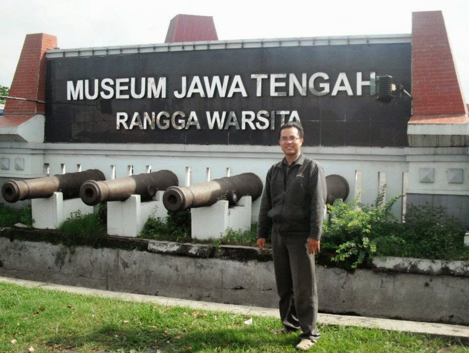 Wiyak Bumi Wiyak Langit: Museum Ronggo Warsito Semarang Jawa Tengah