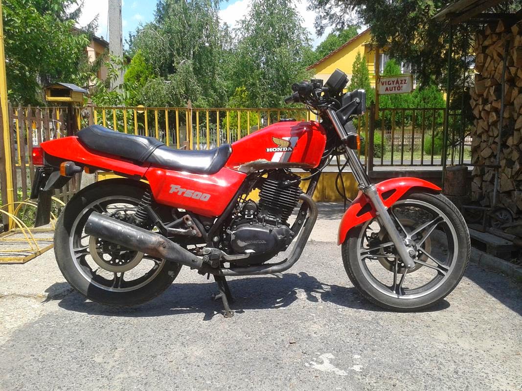 Honda FT 500 Ascot - RocketGarage - Cafe Racer Magazine