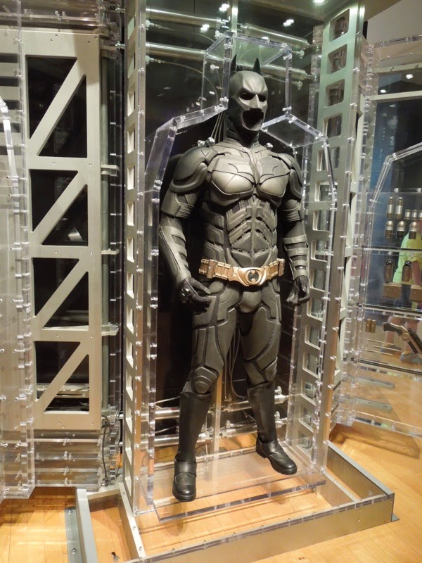 Hollywood Movie Costumes and Props: Batman, Catwoman, Bane and more ...